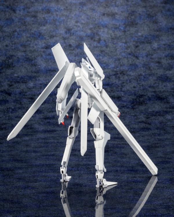 Knights of Sidonia Type 20 Guard Yukimori 1/100 Scale Model Kit ...